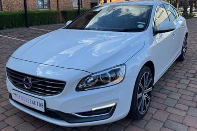 Used Volvo S60 T4 Momentum Auto for sale in Gauteng - Cars.co.za (ID ...