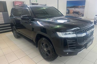 Used Toyota Land Cruiser 300 V6 3.3 D GR-S for sale in Free State ...