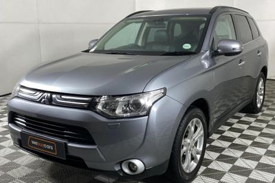 Used Mitsubishi Outlander 2.4 GLS Exceed Auto for sale in Gauteng ...
