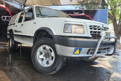 Used Mazda B-Series B2500 TD 4x4 Double-Cab for sale in Gauteng - Cars ...