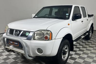Used Nissan Hardbody 2400i SE 4x4 Double-Cab for sale in Gauteng - Cars ...