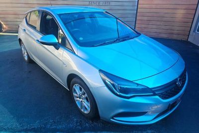 Used Opel Astra 1.0T Essentia 5-dr for sale in Gauteng - Cars.co.za (ID ...