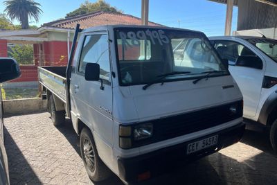 Used Mitsubishi L300 2000 Express Dropside for sale in Western Cape ...