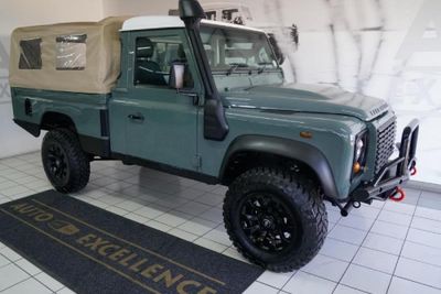 Used Land Rover Defender 110 2.2D Single-Cab for sale in Gauteng - Cars ...