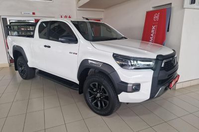 Used Toyota Hilux 2.8 GD-6 Raised Body Legend 4x4 Extended Cab for sale ...