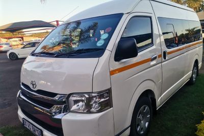 Used Toyota Quantum 2.5 D4D GL 14 Seater for sale in Gauteng - Cars.co ...