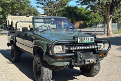 Used Toyota Hilux 2.4i 4X4 GAME VIEWER for sale in North West Province ...