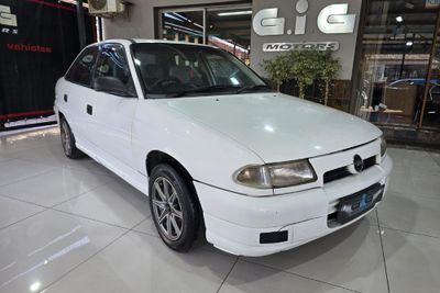 Used Opel Astra 200i E for sale in Gauteng - Cars.co.za (ID::10233851)