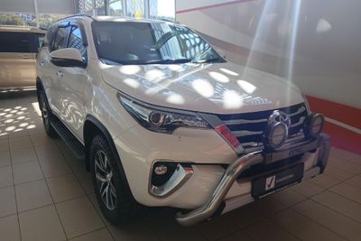 Used Toyota Fortuner 2.8 GD-6 Epic Auto for sale in North West Province ...