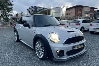 Used MINI Hatch Cooper S Auto !!! BE SMART...DRIVE SMART !!! for sale ...
