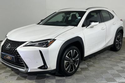 Used Lexus UX 200 EX for sale in Gauteng - Cars.co.za (ID::10423558)