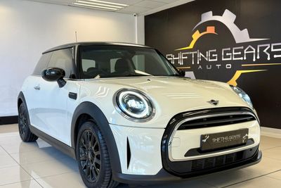 Used MINI Hatch One 1.5T Auto for sale in Gauteng - Cars.co.za (ID ...