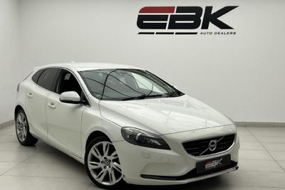 Used Volvo V40 T4 Elite Auto for sale in Gauteng - Cars.co.za (ID ...
