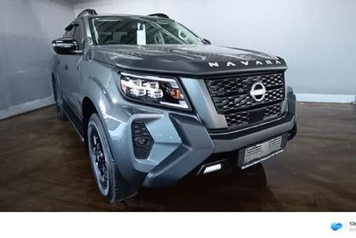 New Nissan Navara 2.5DDTi Stealth Auto for sale in Gauteng - Cars.co.za ...
