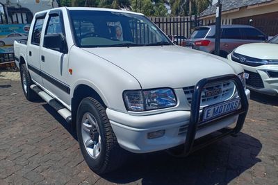 Used Isuzu KB 280 DT LX 4x4 Double-Cab for sale in Gauteng - Cars.co.za ...
