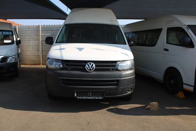 Used Volkswagen Transporter Mobile Clinic for sale in Gauteng - Cars.co ...