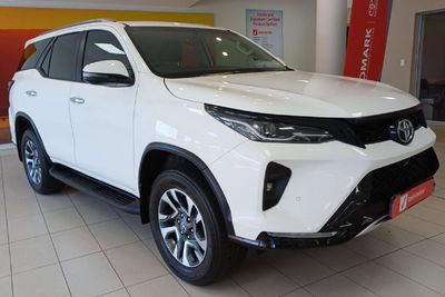 Used Toyota Fortuner 2.4 GD-6 R/B Auto for sale in Western Cape - Cars ...
