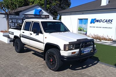 Used Toyota Hilux 2200 Raider 4x4 Double-Cab for sale in Western Cape ...