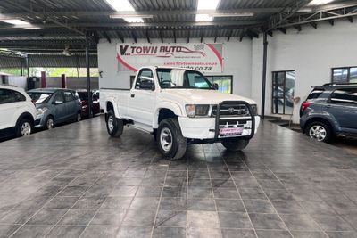 Used Toyota Hilux 3.0 D Raider Raised Body Single-Cab for sale in ...