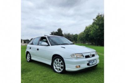 Used Opel Kadett 200i S for sale in Gauteng - Cars.co.za (ID::10730163)