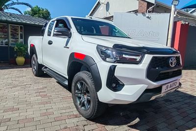 Used Toyota Hilux 2.4 GD-6 Raised Body Raider Extended Cab for sale in ...