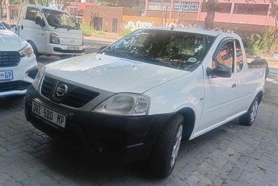 Used Nissan NP200 1.6 A/C Safety Pack for sale in Gauteng - Cars.co.za ...