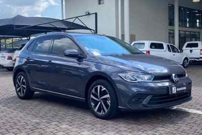 Used Volkswagen Polo 1.0 TSI Life Auto for sale in Gauteng - Cars.co.za ...