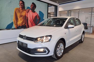 New Volkswagen Polo Vivo 1.6 Life for sale in Gauteng - Cars.co.za (ID ...