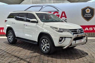 Used Toyota Fortuner 2.8 GD-6 4x4 Epic Auto for sale in Gauteng - Cars ...