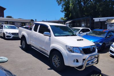 Used Toyota Hilux 3.0 D-4D Legend 45 Xtra-Cab for sale in Kwazulu Natal ...
