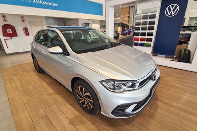 Used Volkswagen Polo 1.0 TSI Life for sale in Free State - Cars.co.za ...