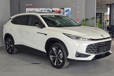 Used MG HS 1.5T Luxury Auto for sale in Gauteng - Cars.co.za (ID::10764152)