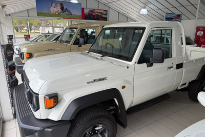 New Toyota Land Cruiser 79 Toyota Land Cruiser 76 S/Cab auto 4x4 R795 ...