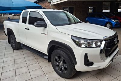 Used Toyota Hilux 2.4 GD-6 Raised Body Raider Auto Extended Cab for ...