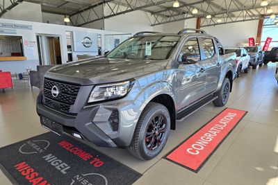 New Nissan Navara 2.5DDTi Stealth Auto for sale in Gauteng - Cars.co.za ...