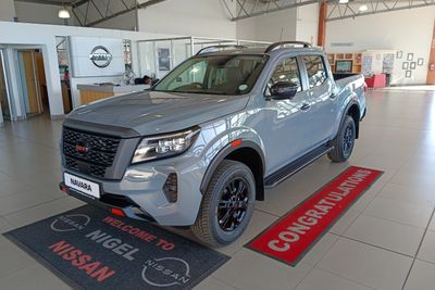 New Nissan Navara 2.5 DDTi PRO-2X Auto Double-Cab for sale in Gauteng ...