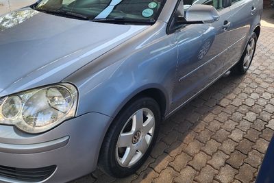 Used Volkswagen Polo 1.6 Comfortline for sale in Gauteng - Cars.co.za ...