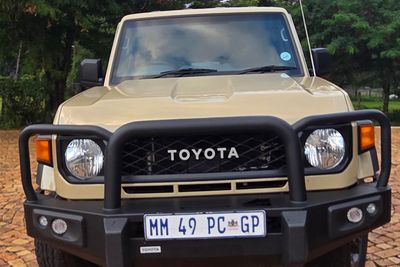 Used Toyota Land Cruiser 76 2.8GD-6 Station Wagon VX for sale in ...
