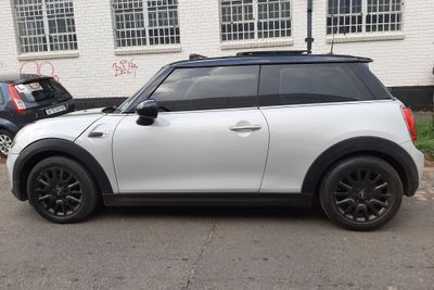 Used MINI Hatch Cooper Auto for sale in Gauteng - Cars.co.za (ID::7018314)