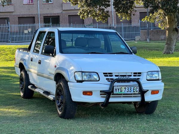 Used Isuzu KB 280 DT LX 4x2 Double-Cab for sale in Eastern Cape - Cars ...