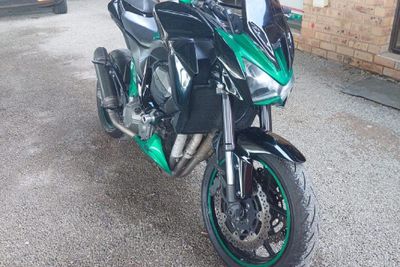 Used Kawasaki Zr 800 for sale in North West Province - Cars.co.za (ID ...