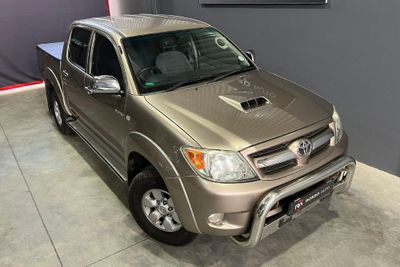 Used Toyota Hilux 3.0 D-4D Raider 4x4 Double-Cab for sale in Gauteng ...