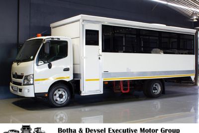 Used Hino 300 915 Lwb (ba3) F/c C/c for sale in Gauteng - Cars.co.za ...