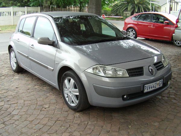 Used Renault Megane II 1.6 Dynamique 5-dr for sale in Gauteng - Cars.co ...