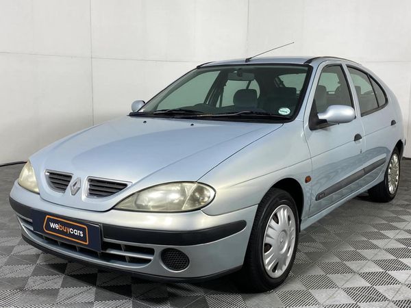 Used Renault Megane Classic 1.6 RXE for sale in Western Cape - Cars.co ...