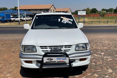 Used Isuzu KB 280 DT LX 4x2 Double-Cab for sale in Gauteng - Cars.co.za ...