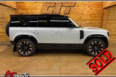 Used Land Rover Defender 110 P525 V8 (386kW) for sale in Gauteng - Cars ...