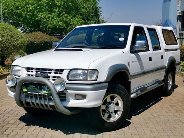 Used Isuzu KB 300 TDi LX Double-Cab for sale in Gauteng - Cars.co.za ...