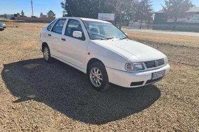 Used Volkswagen Polo Classic 1.6 for sale in Gauteng - Cars.co.za (ID ...