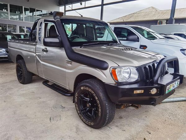 Used Mahindra Scorpio 2.2 CRDe mHawk 4x4 Adventure Single-Cab for sale ...
